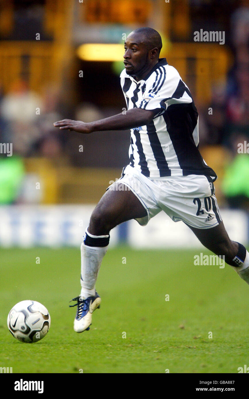 Lua lua football utd full length stock hi-res stock photography and ...