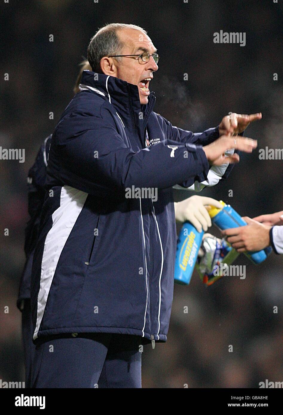 Tottenham hotspur first team coach joe jordan hi-res stock photography ...