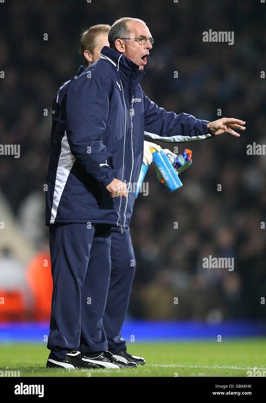 Tottenham hotspur first team coach joe jordan hi-res stock photography ...