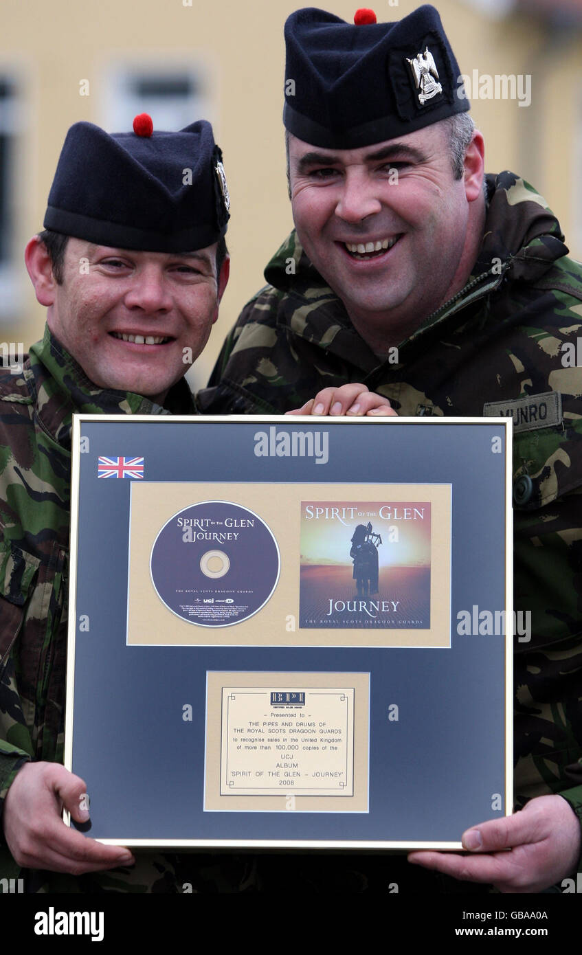 Left pipe major ross munro hi-res stock photography and images - Alamy