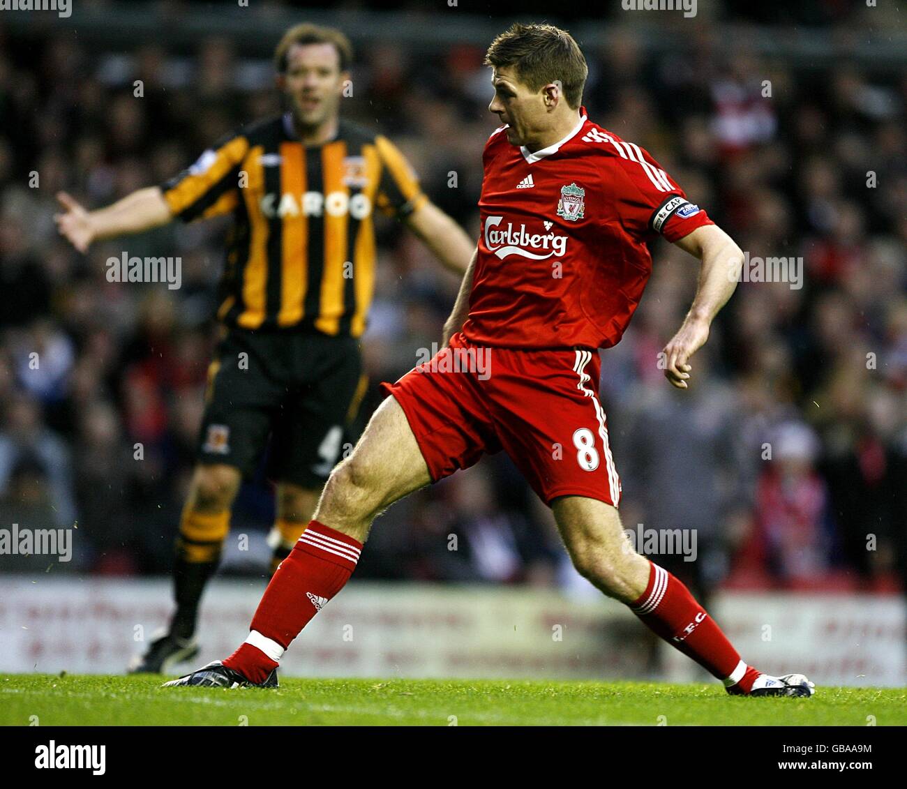 Liverpools steven gerrard scores hi-res stock photography and images - Alamy