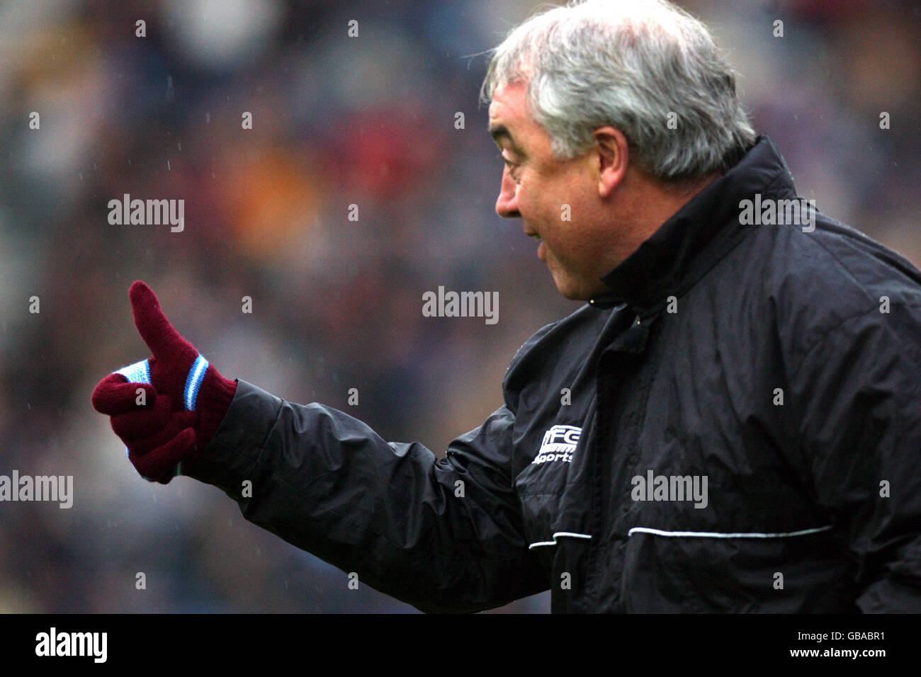 Burnley manager stan ternent hi-res stock photography and images - Alamy