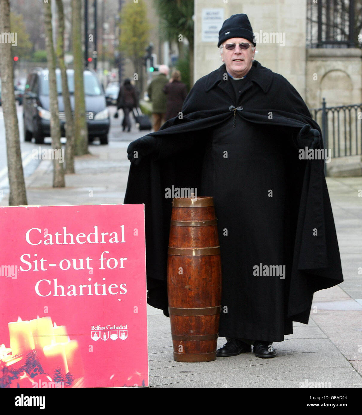 Belfast's Black Santa Dean Houston McKelvey starts his annual Christmas ...