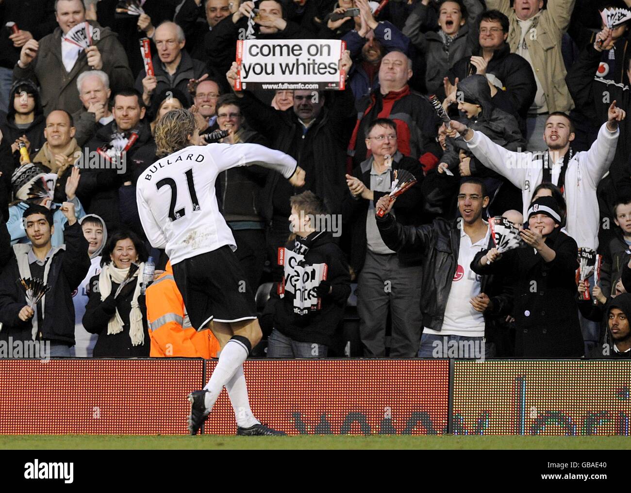 Fulham's Jimmy Bullard celebrates scoring the opening goal Stock Photo ...
