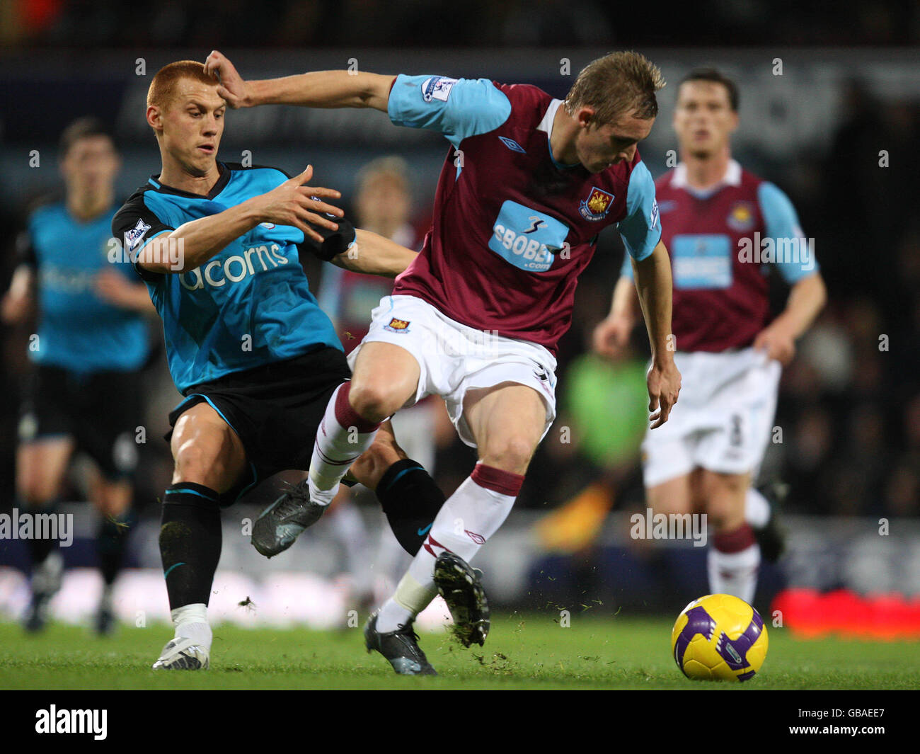 West Ham United's Jack Collison and Aston Villa's Steve Sidwell Stock ...
