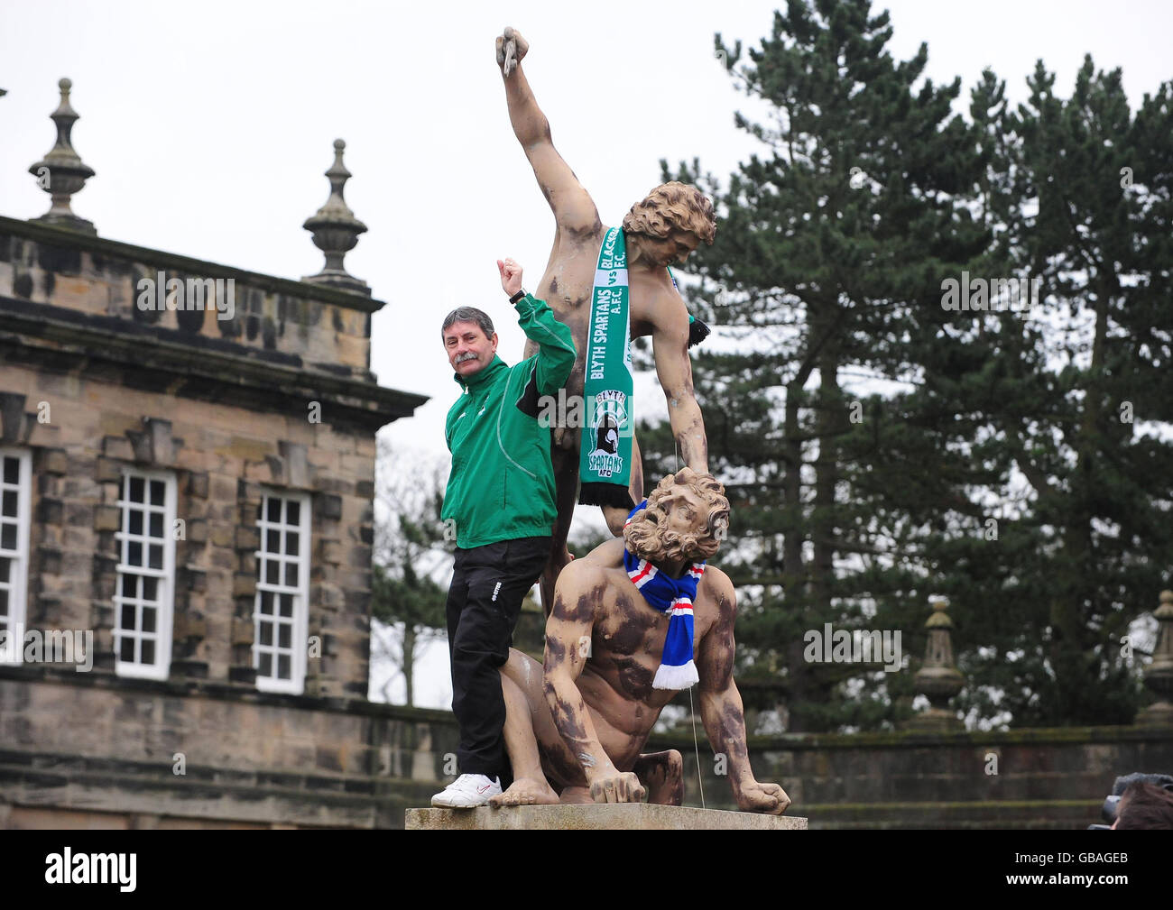 Blyth Spartans manager Harry Dunn poses with the David and Goliath ...