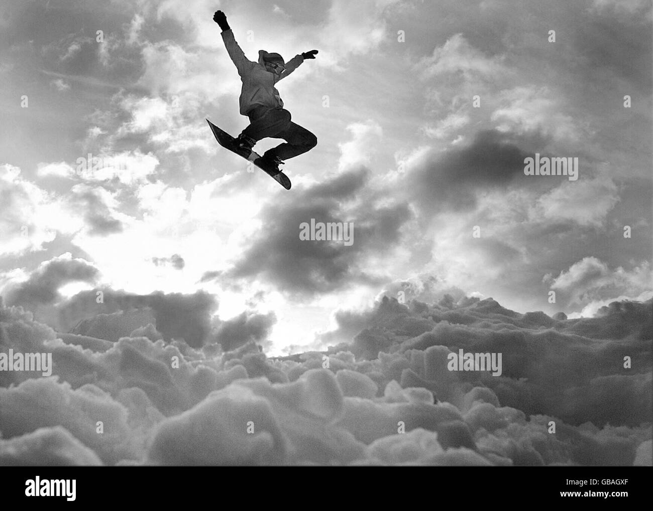 Eighty foot hi-res stock photography and images - Alamy