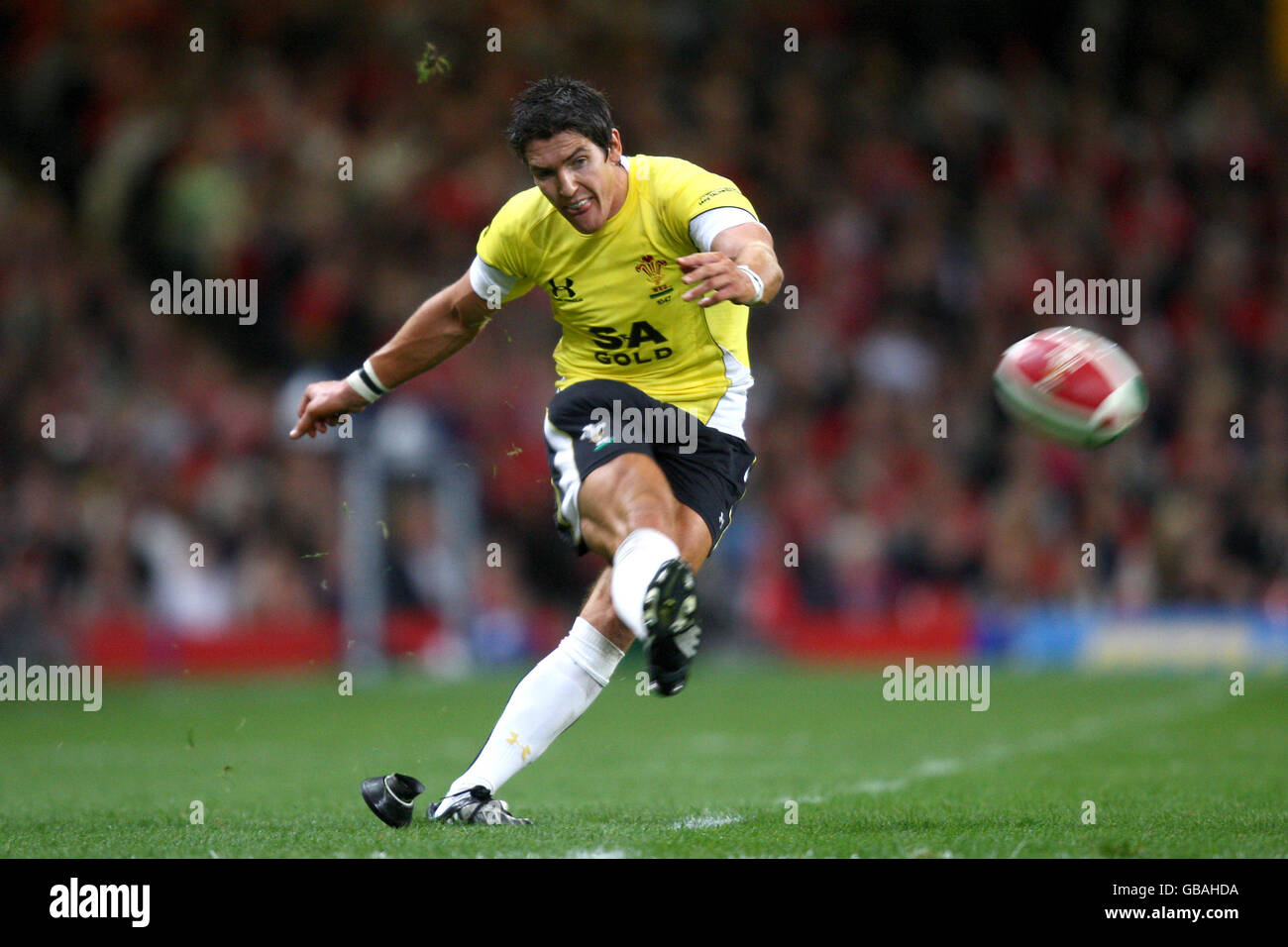 James hook wales rugby hi-res stock photography and images - Alamy
