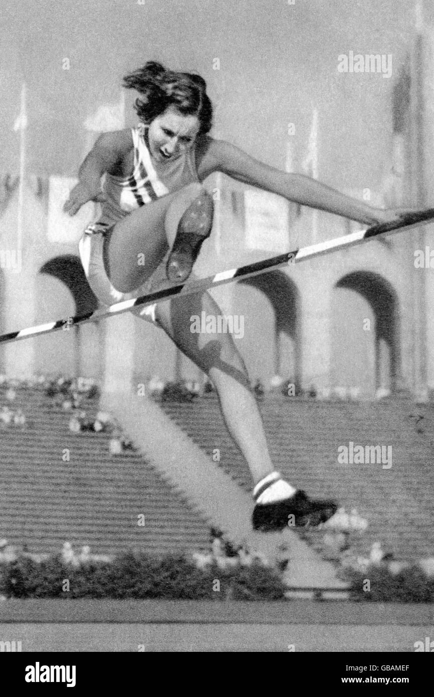 Athletics - 1932 Los Angeles Olympic Games - Women's High Jump Stock ...