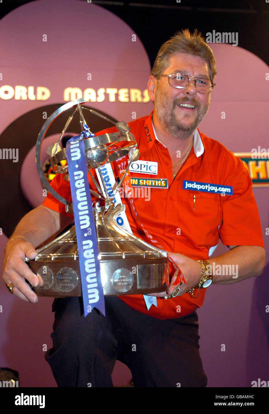 England's Martin Adams celebrates his victory at the Winmau World ...