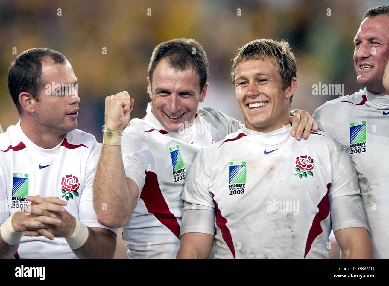 Jonny wilkinson mike catt celebrate hi-res stock photography and images ...