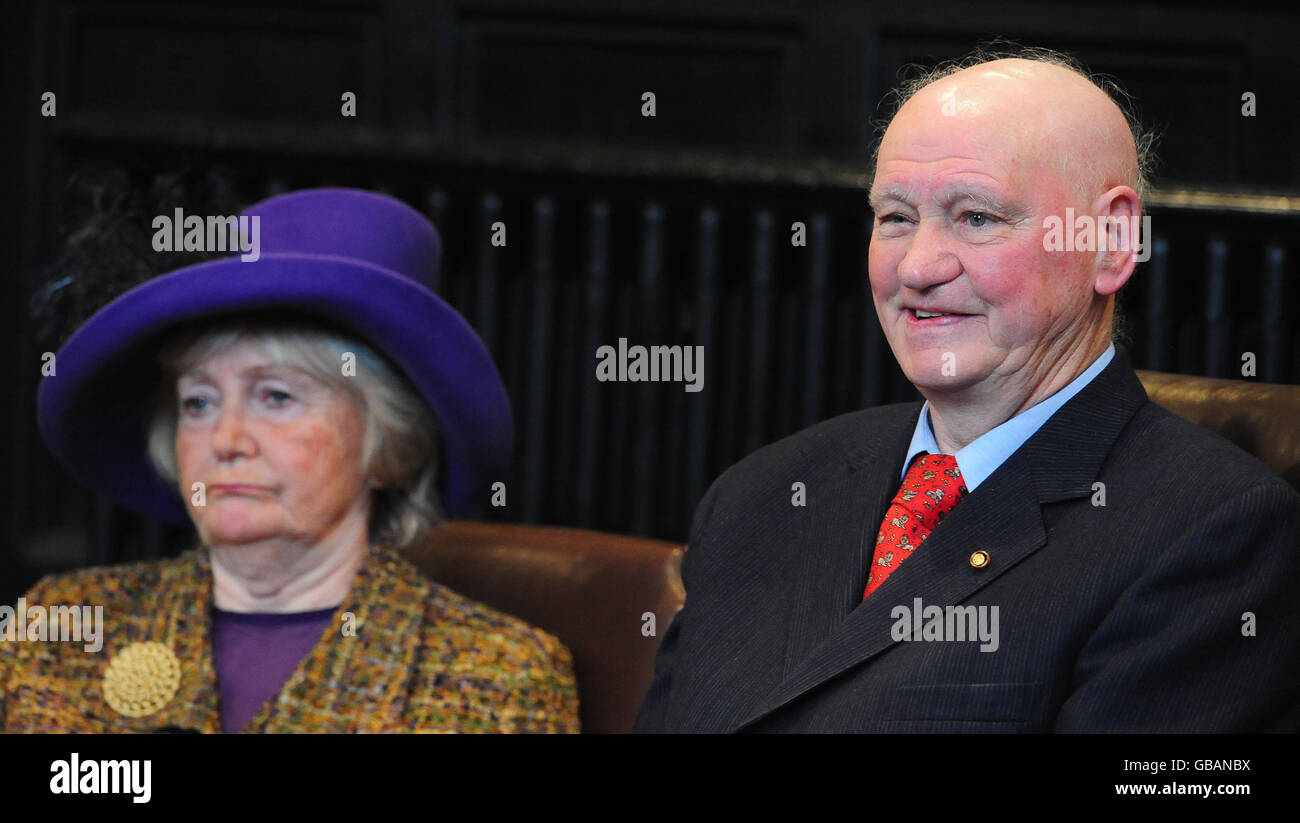 Sir bobby robson at durham town hall hi-res stock photography and ...