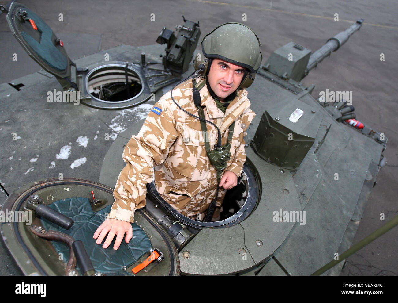Challenger Tank Commander Royal Scots Dragoon Guards High Resolution ...