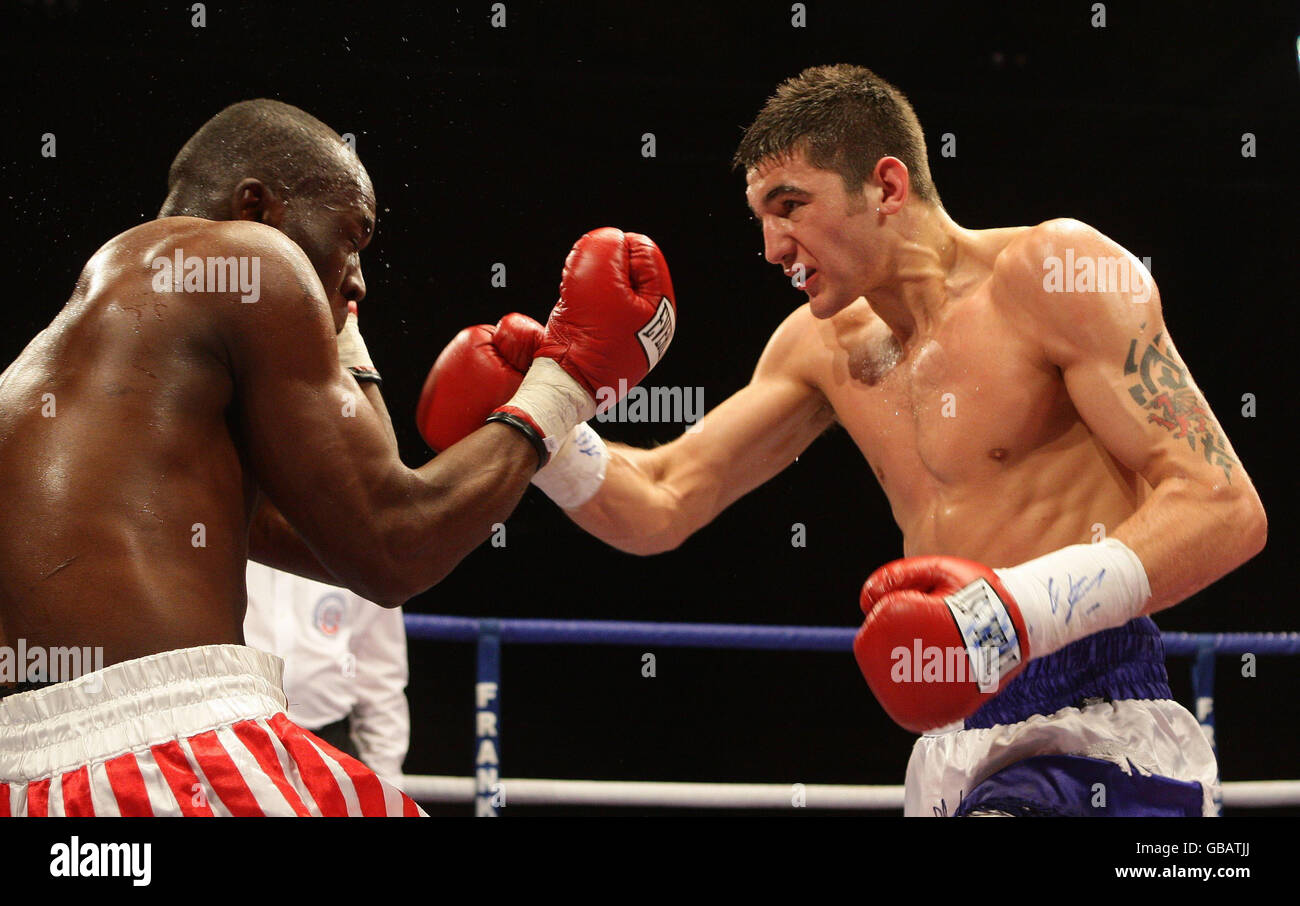 Boxing - Kingsway Sports Centre - Widnes. Nathan Cleverly and Douglas ...
