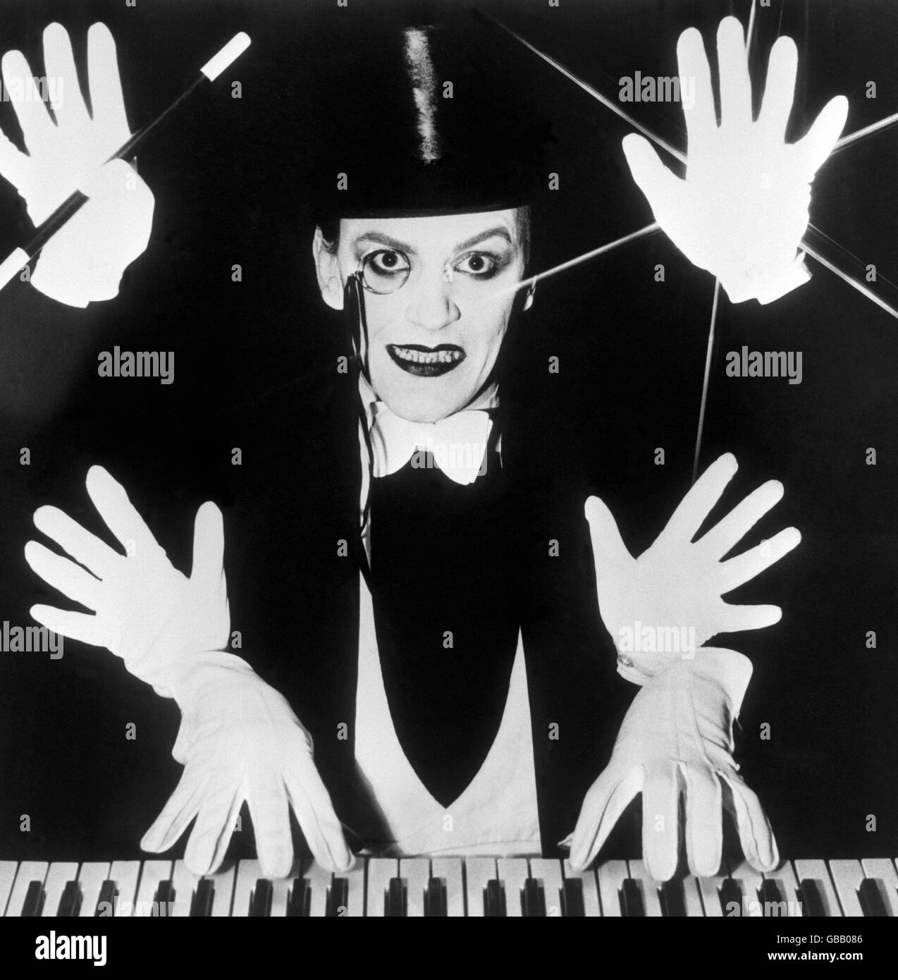 Six the musical album hi-res stock photography and images - Alamy