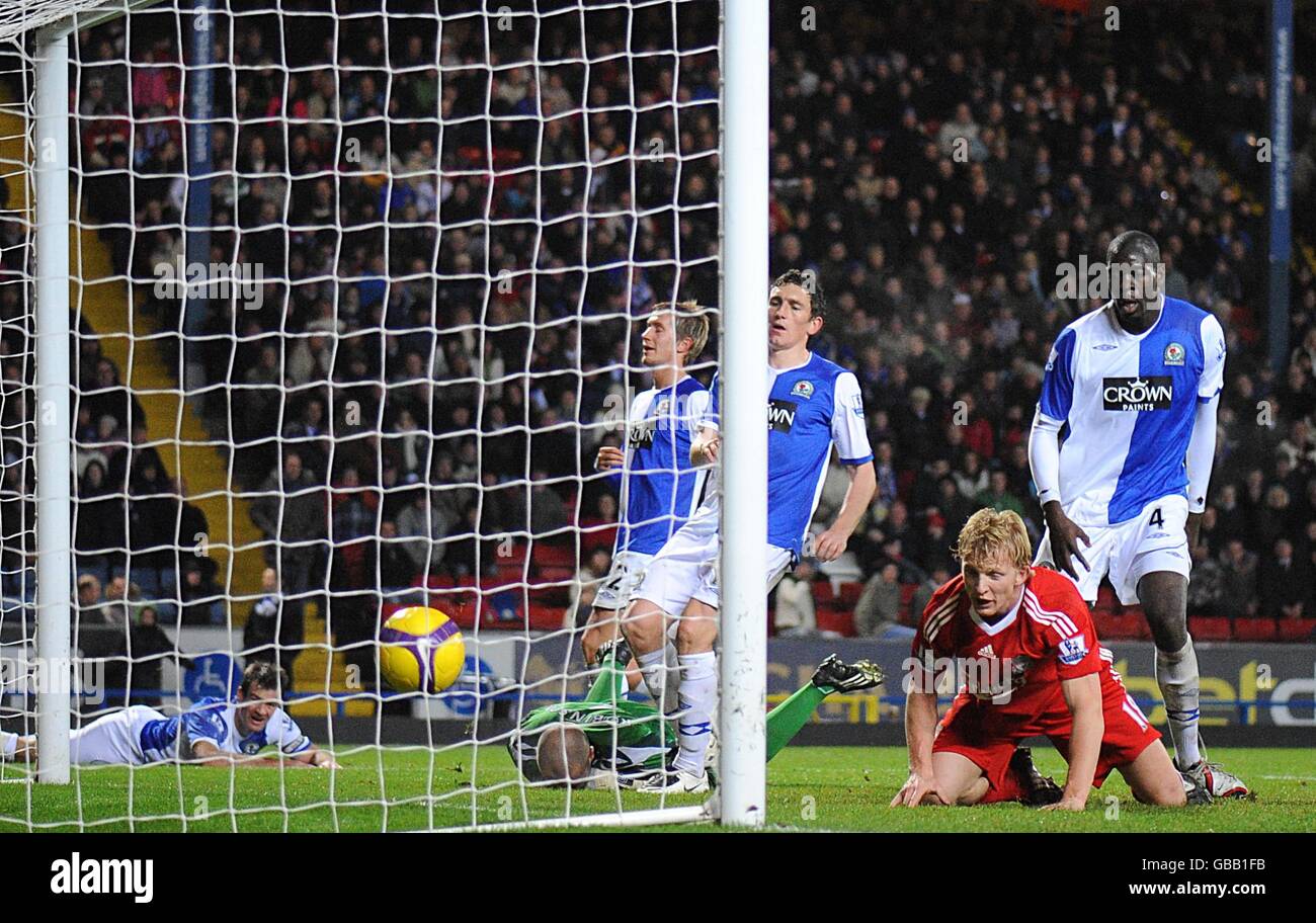 Blackburn Rovers' goalkeeper Paul Robinson fails to save Liverpool's ...