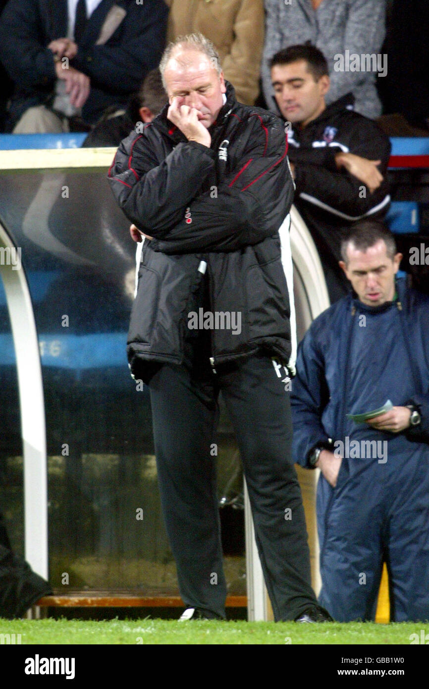 Nottingham Forest's Manager Paul Hart looks dejected after seeing his ...