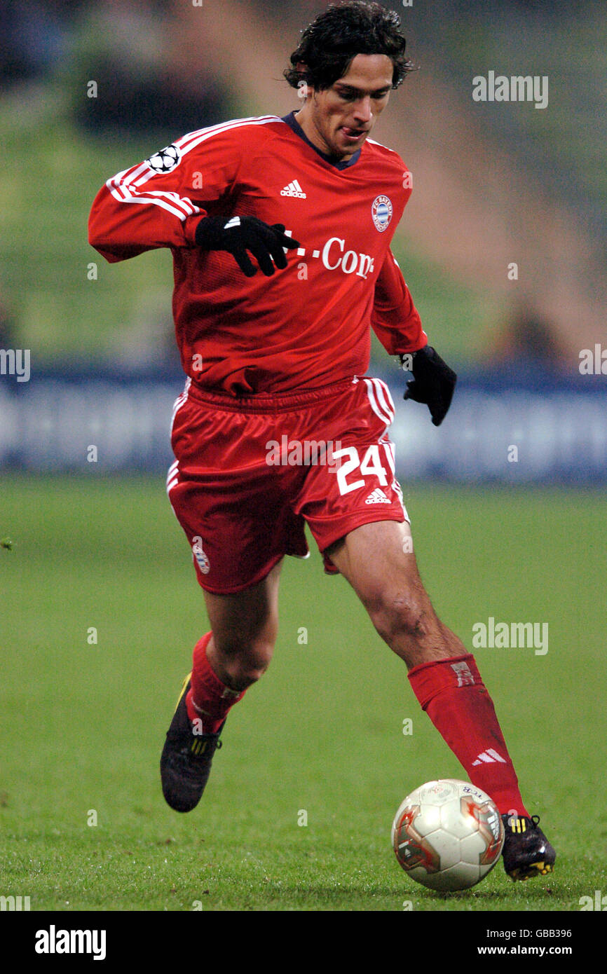 Roque santa cruz of bayern munich hi-res stock photography and images ...