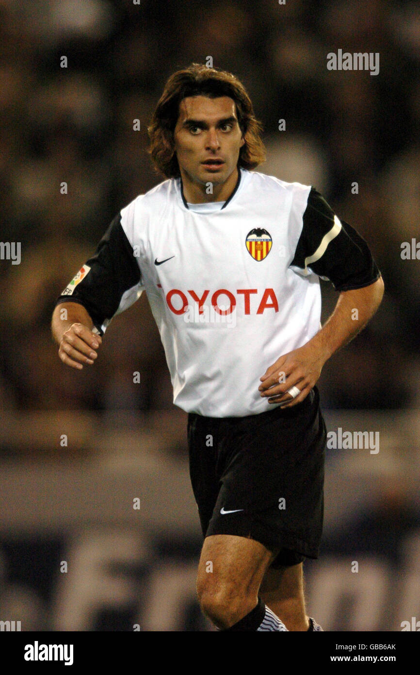Roberto ayala hi-res stock photography and images - Alamy