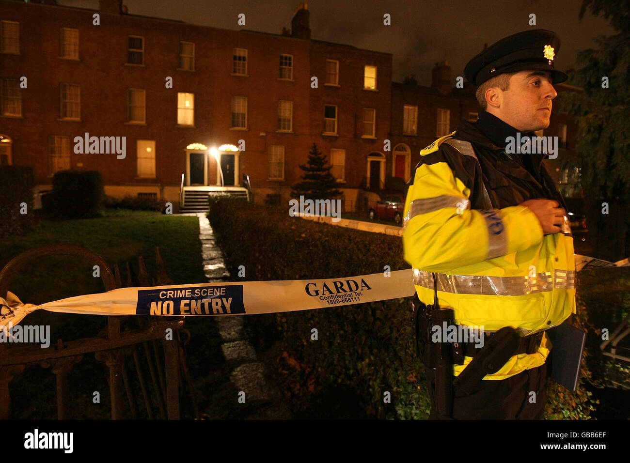 Woman stabbed to death in flat Stock Photo - Alamy