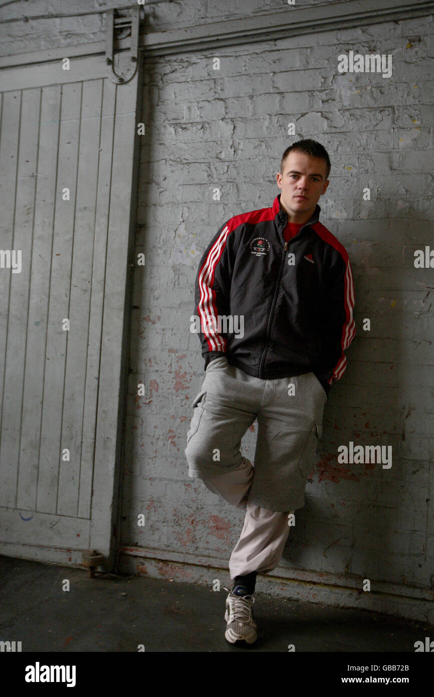 Boxing - Frankie Gavin Work Out Session - Arnies Gym Stock Photo - Alamy
