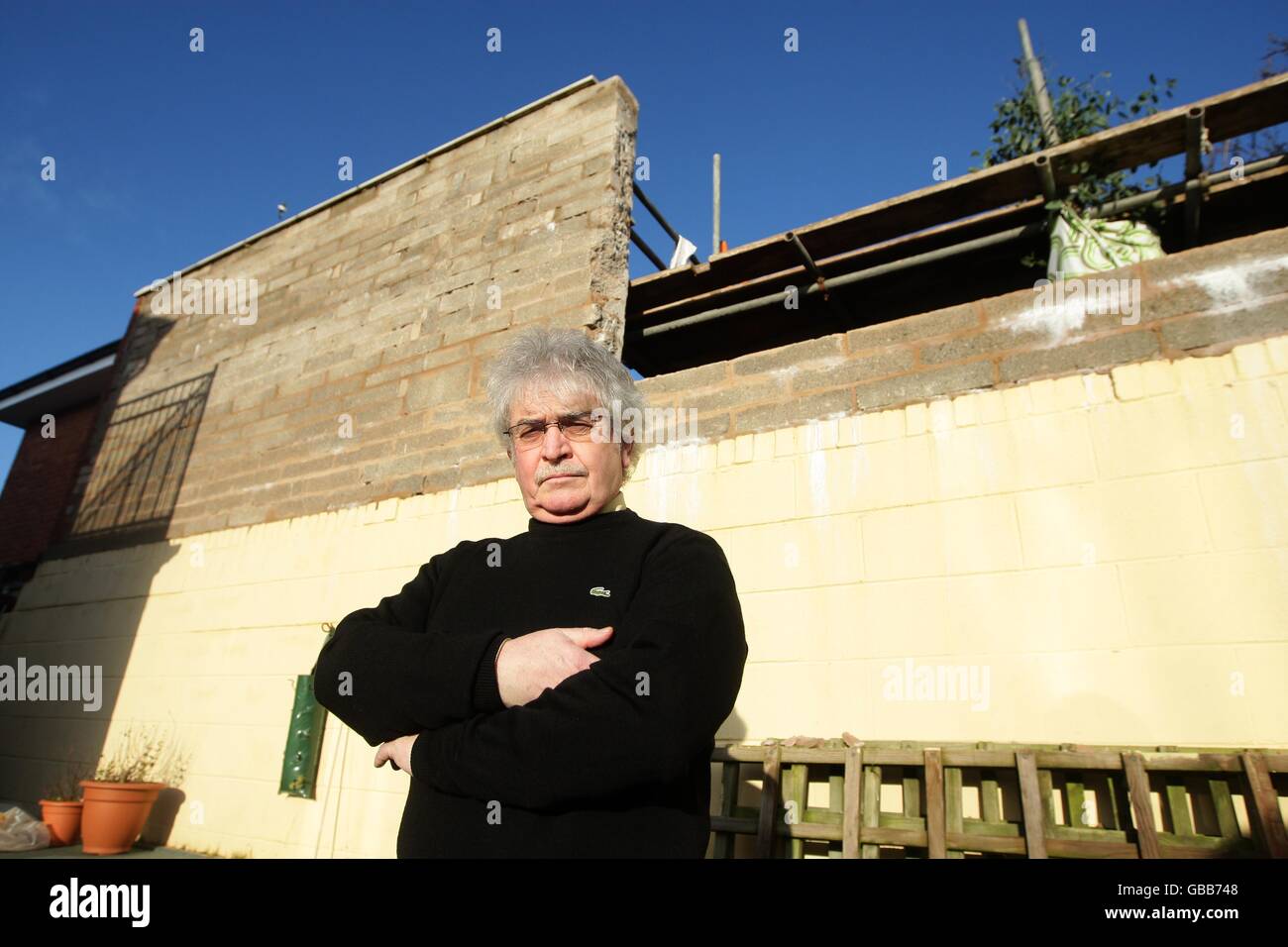 Dennis hawes charles hart wall hi-res stock photography and images - Alamy