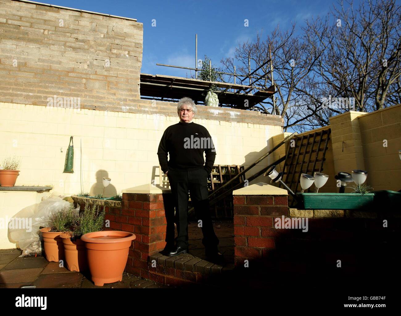 Dennis hawes charles hart wall hi-res stock photography and images - Alamy