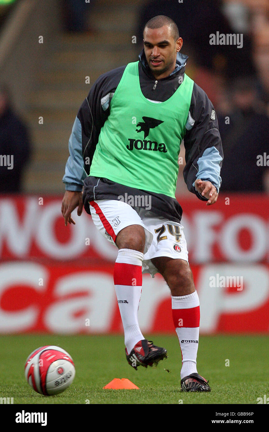 Charlton athletics jonathan fortune hi-res stock photography and images ...