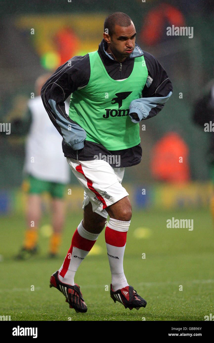 Charlton Athletic's Jonathan Fortune during pre-match training Stock ...