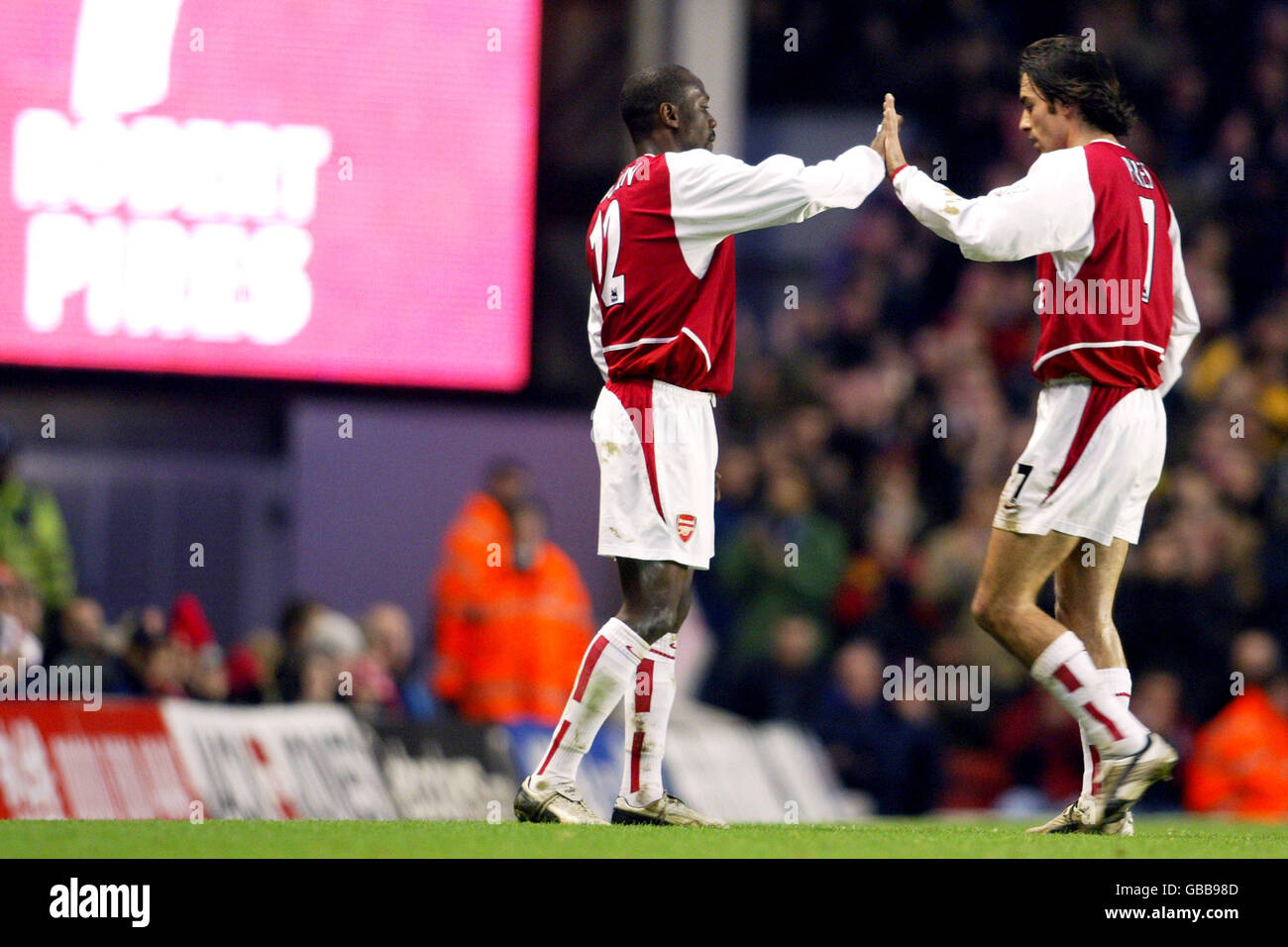 Robert pires premier league hi-res stock photography and images - Alamy