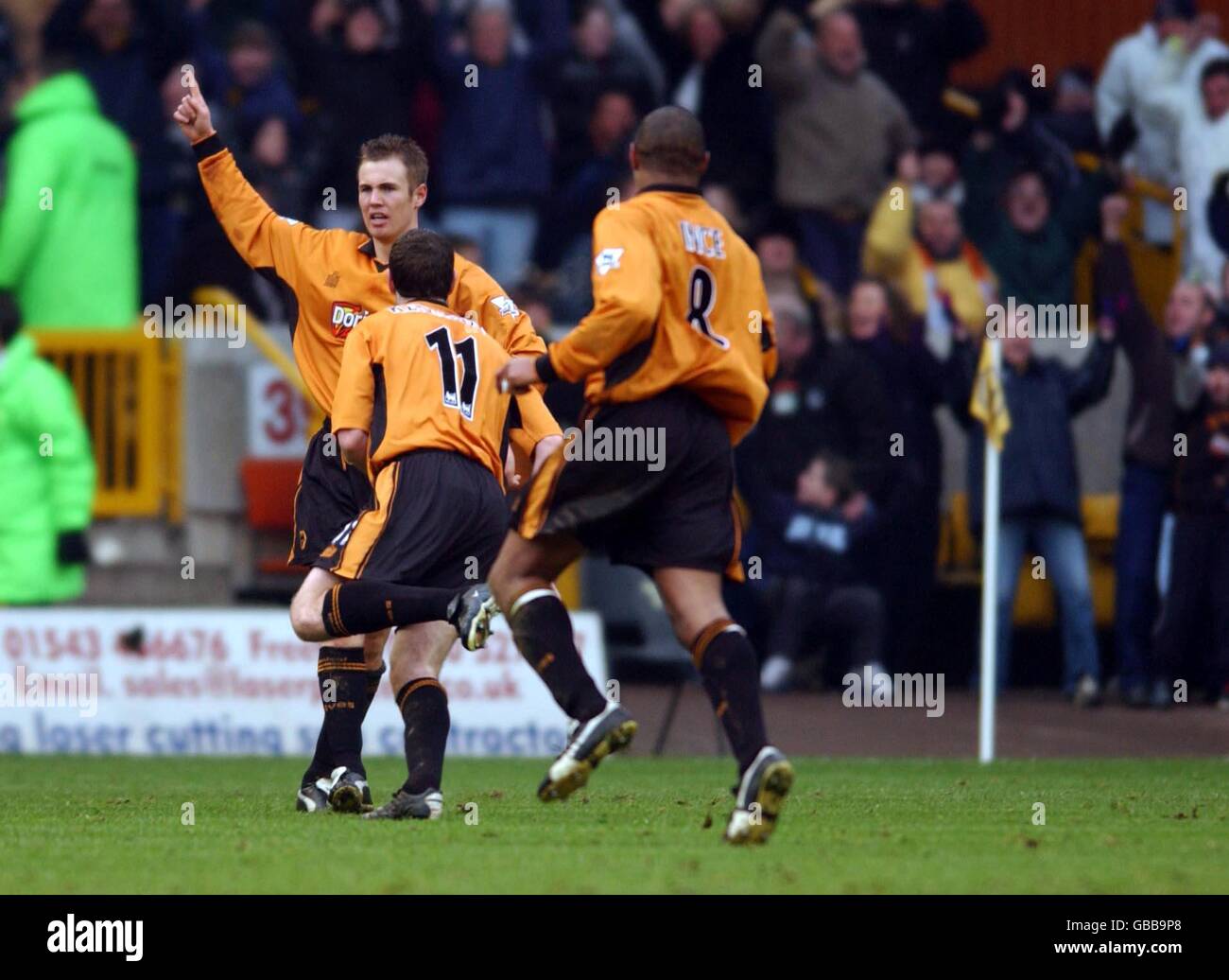 Wolverhampton Wanderers' Kenny Miller (arm up) celebrates scoring the ...