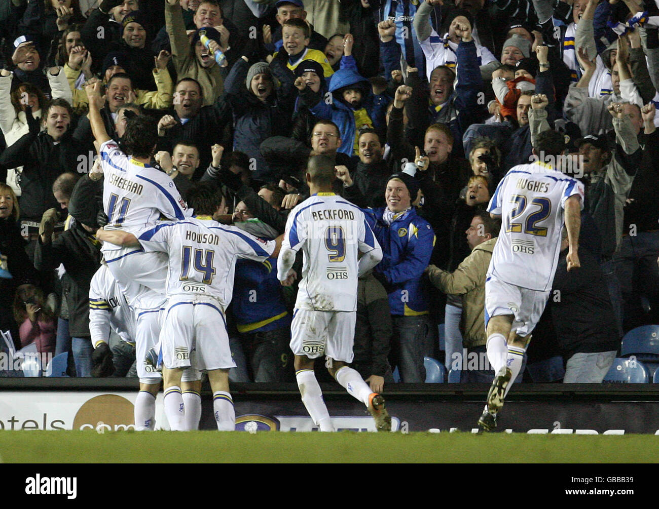 Leeds United players celebrate their eaqualising goal scored by Robert ...
