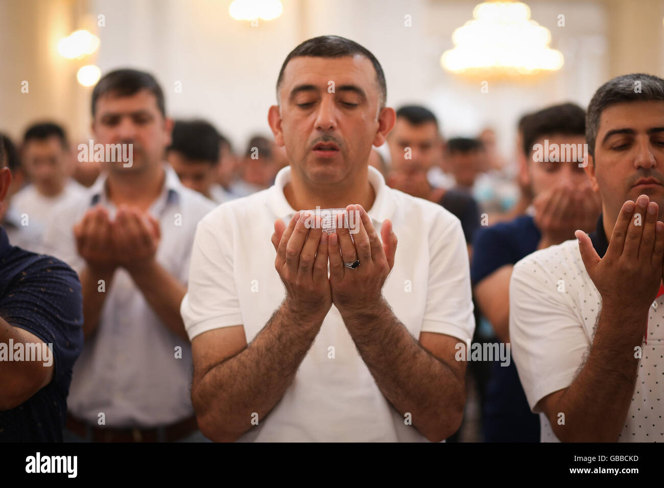 Baku, Azerbaijan. 06th July, 2016. Azerbaijan Muslims pray at Heydar ...
