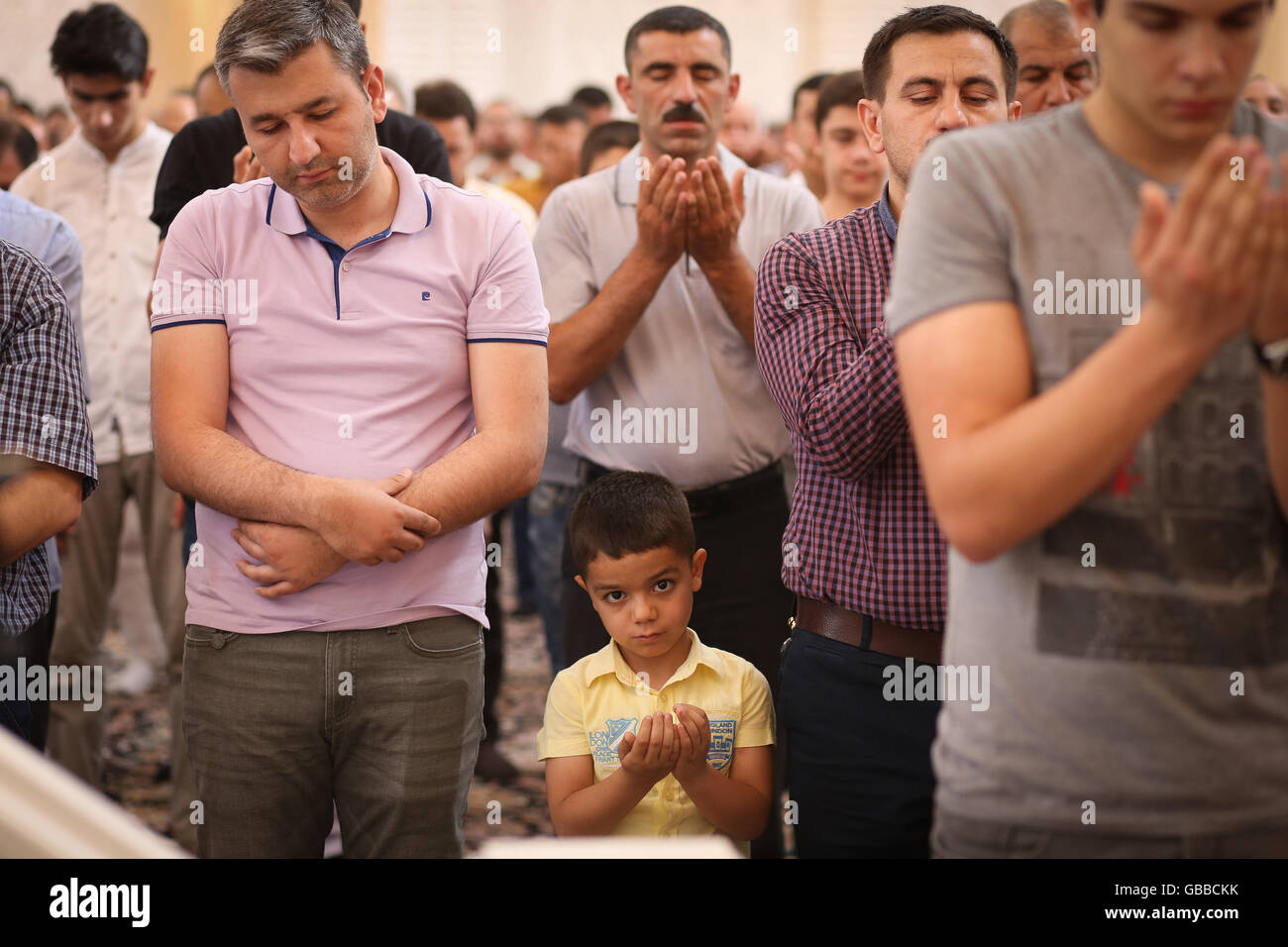 Baku, Azerbaijan. 06th July, 2016. Azerbaijan Muslims pray at Heydar ...