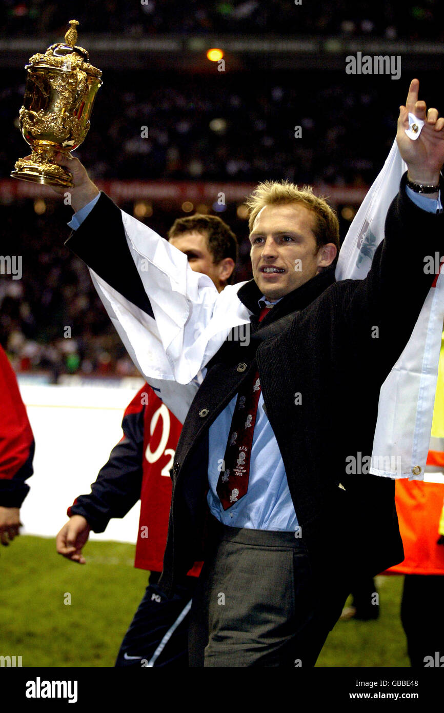 Rugby Union - England v New Zealand Barbarians. England's Matt Dawson ...