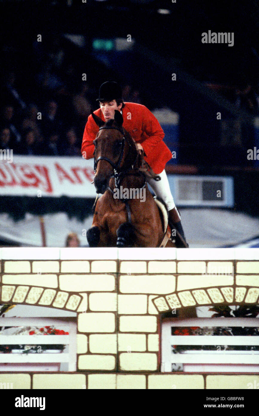 Showjumping - Royal International Horse Show - Wembley Stock Photo - Alamy