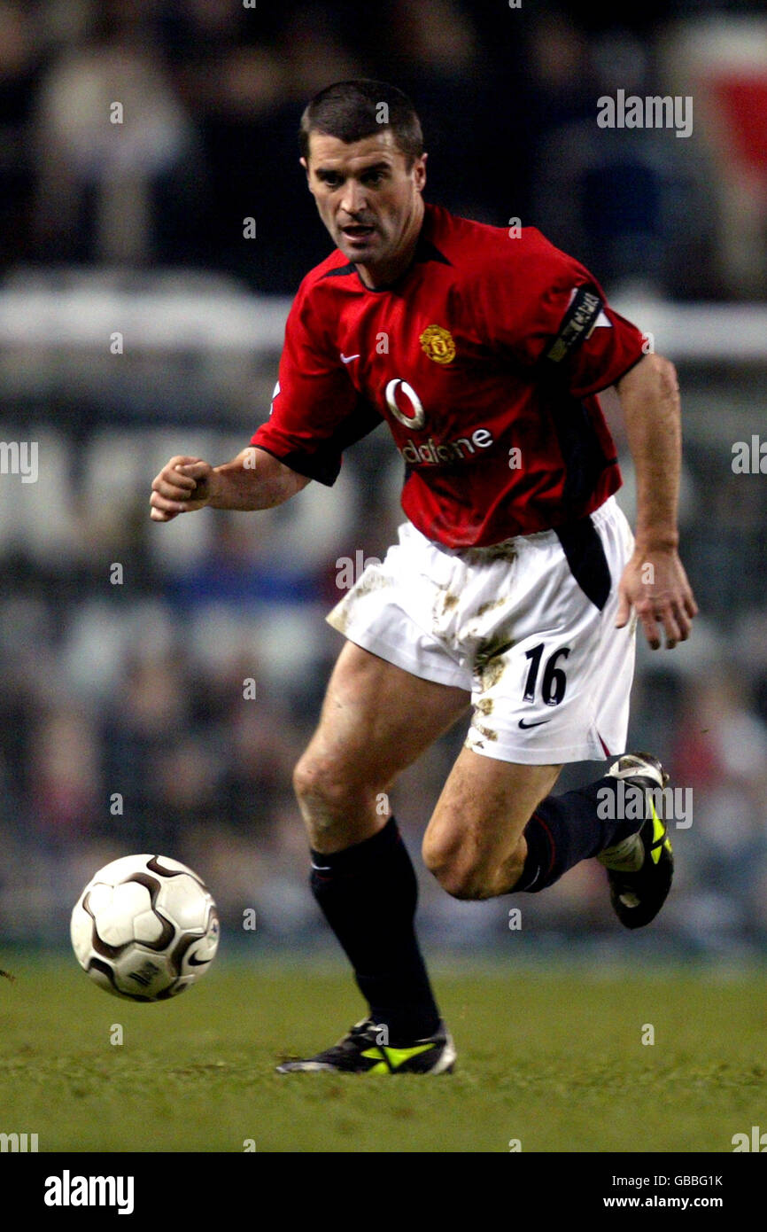 Manchester utd captain roy keane hi-res stock photography and images ...