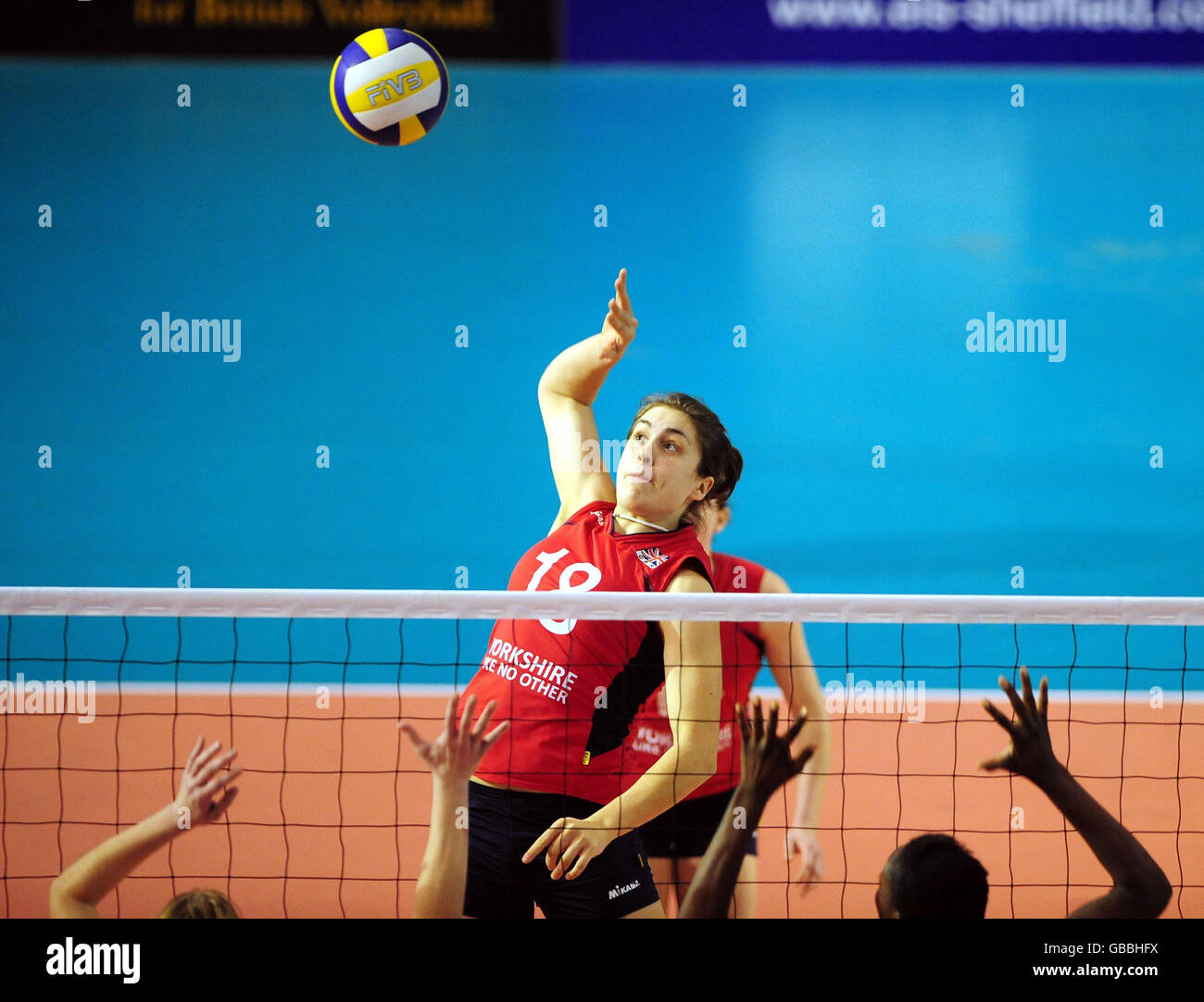 Volleyball players in action hi-res stock photography and images - Alamy