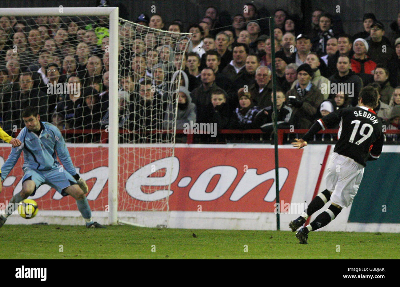 Soccer - FA Cup - Third Round - Kettering Town v Eastwood Town ...