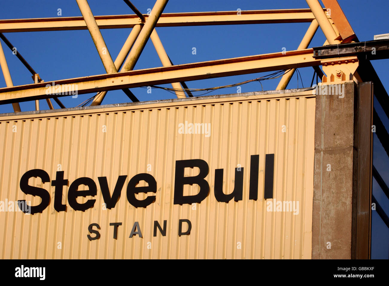 Steve bull stand hi-res stock photography and images - Alamy