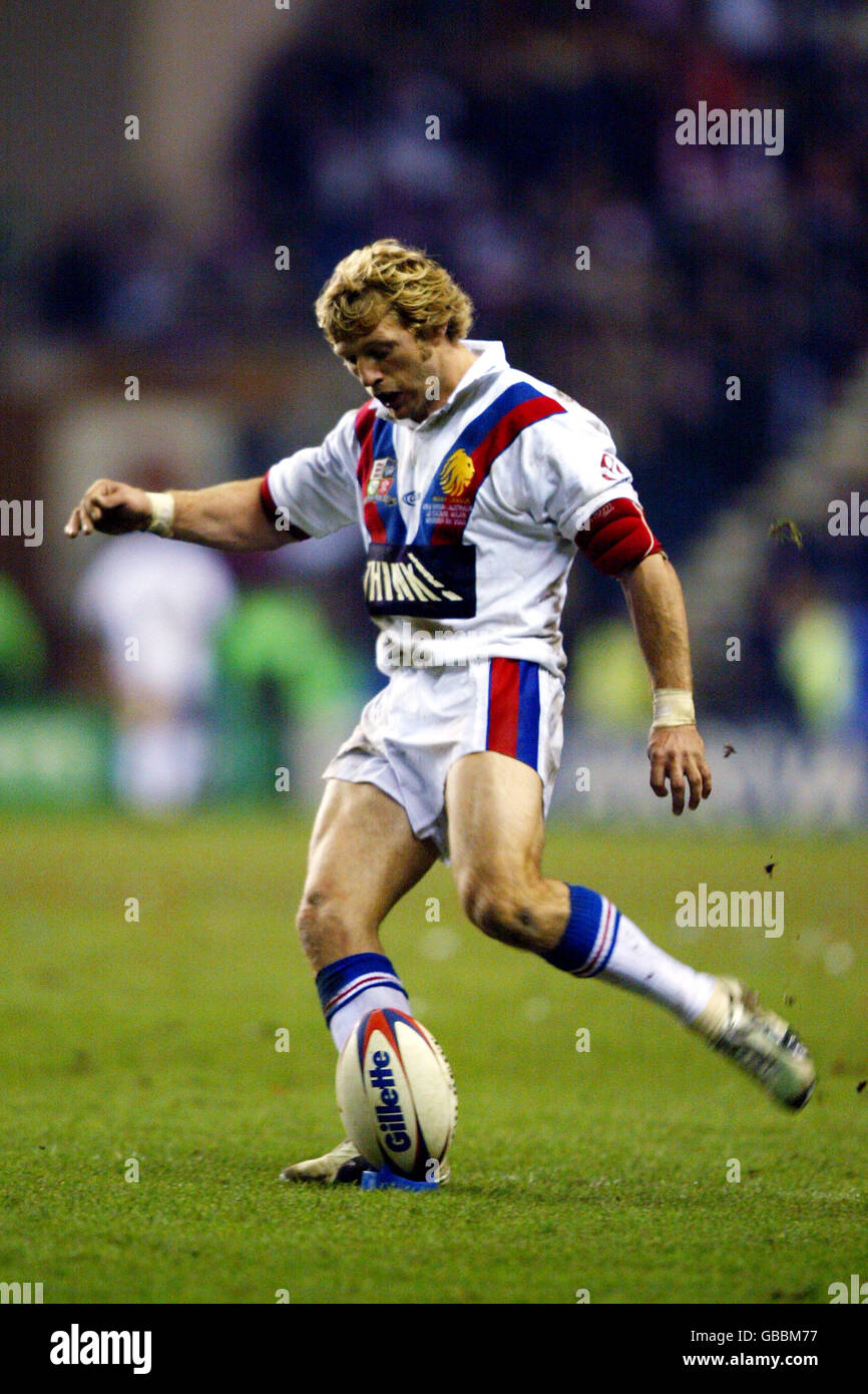 Action shot conversion hi-res stock photography and images - Alamy