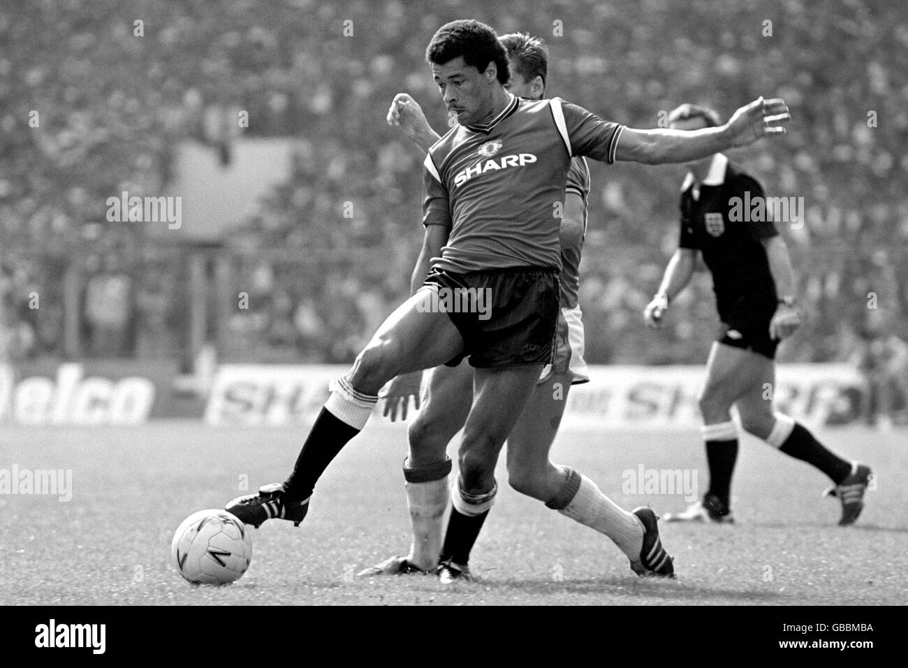 1980s soccer stadium hi-res stock photography and images - Alamy