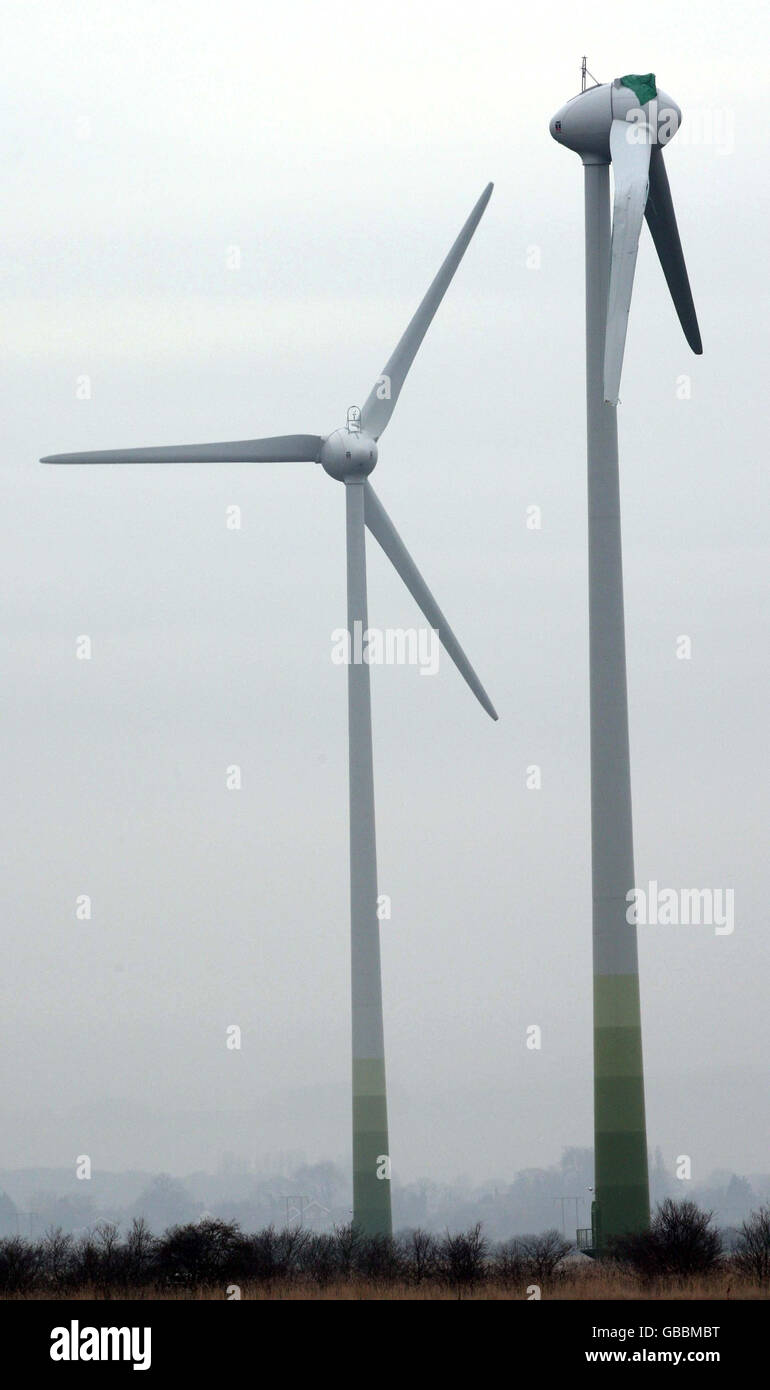 Damage To Wind Turbine Stock Photos & Damage To Wind Turbine Stock ...