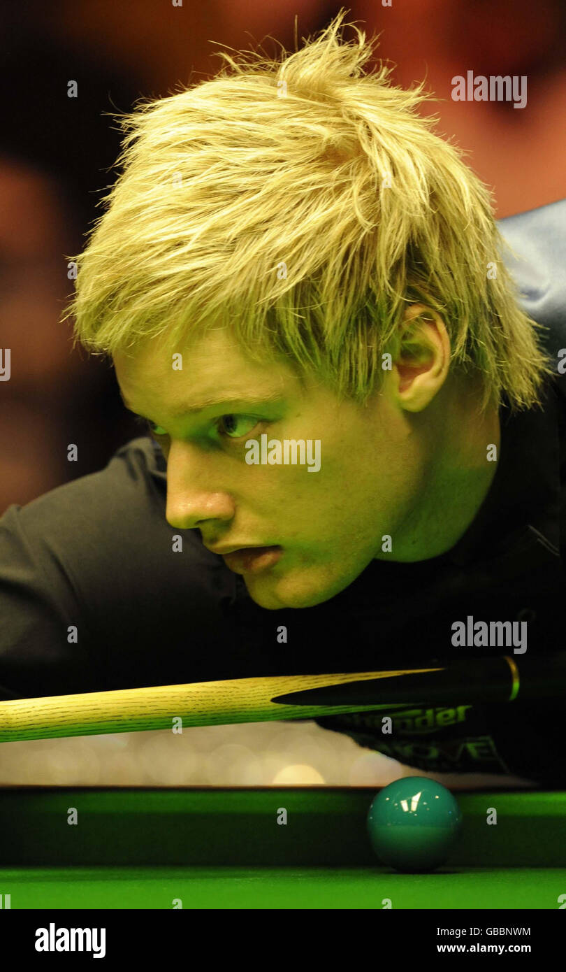 Neil robertson the masters wembley arena hi-res stock photography and ...