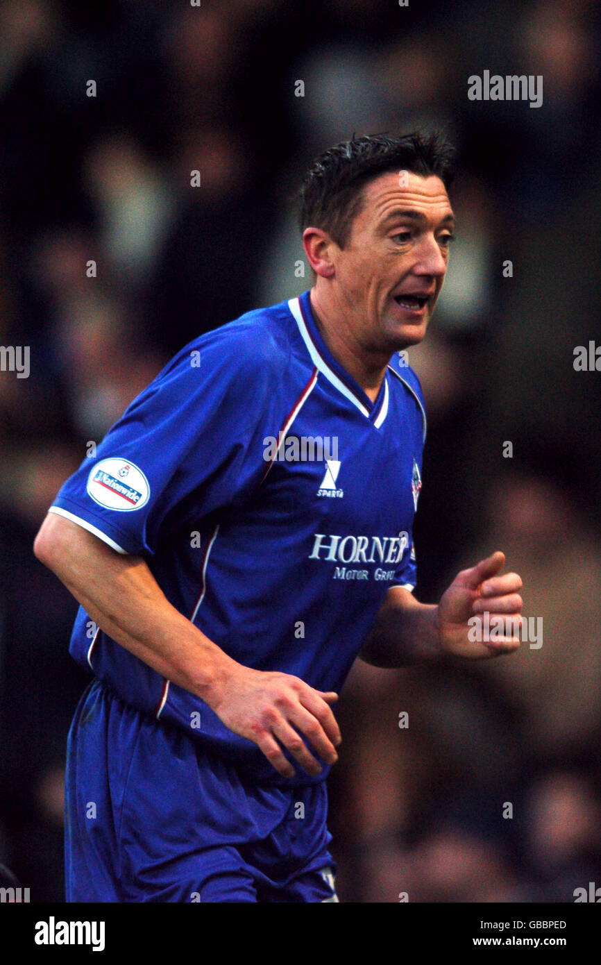 David eyres of oldham athletic hi-res stock photography and images - Alamy