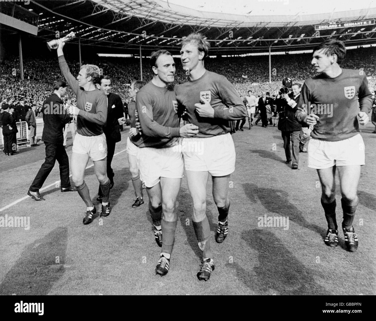Soccer fans england world cup Black and White Stock Photos & Images - Alamy