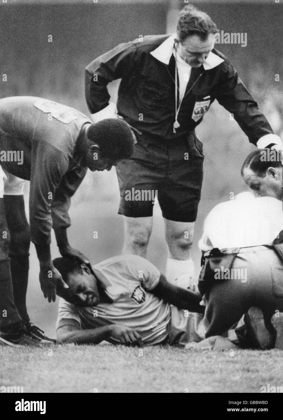 World cup 1966 pele hi-res stock photography and images - Alamy