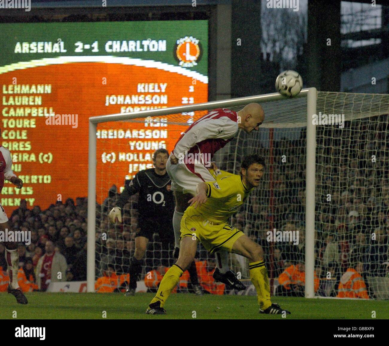 Arsenal's Pascal Cygan and Charlton Athletic's Hermann Hreidarsson ...