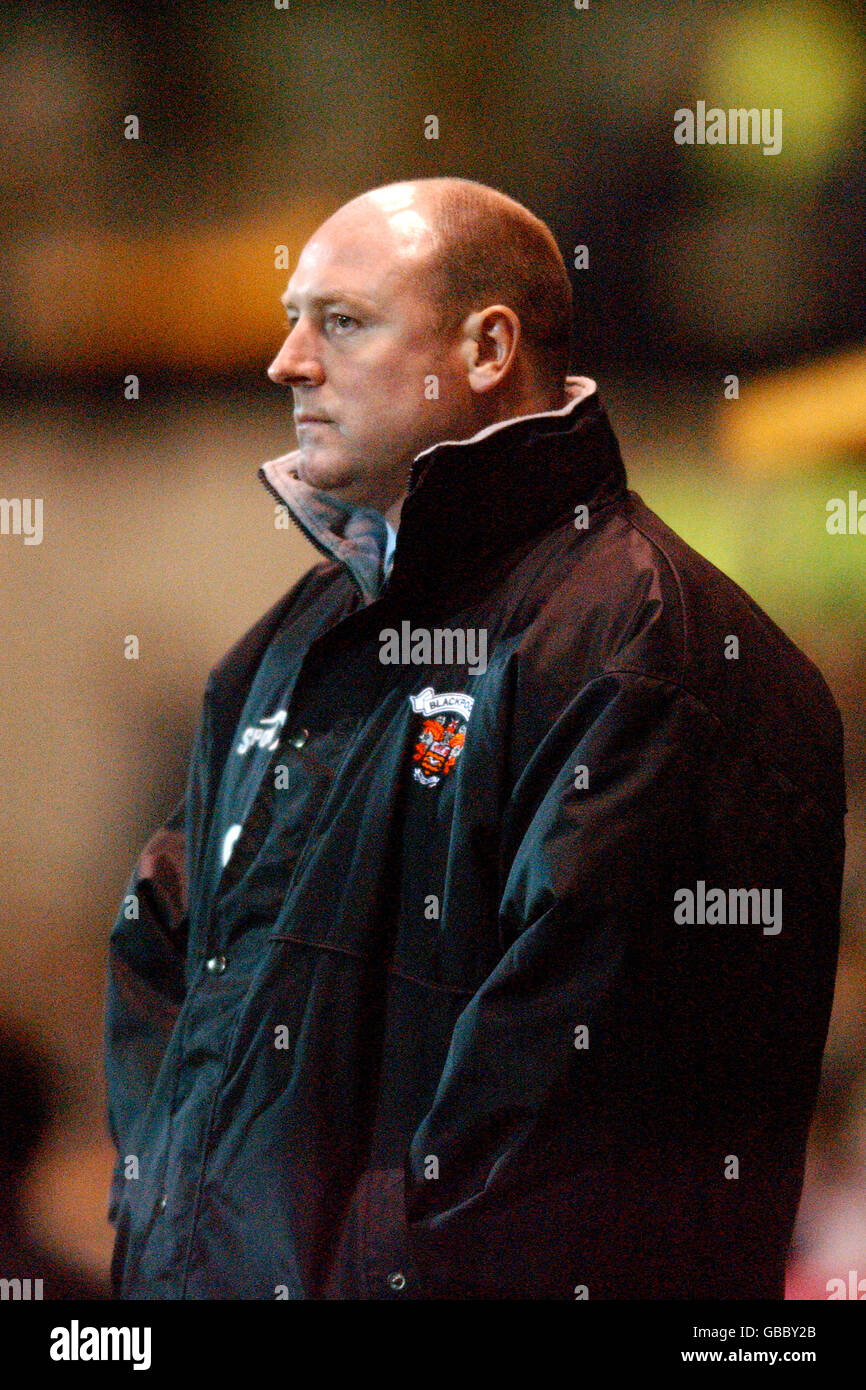 Blackpool manager steve mcmahon hi-res stock photography and images - Alamy