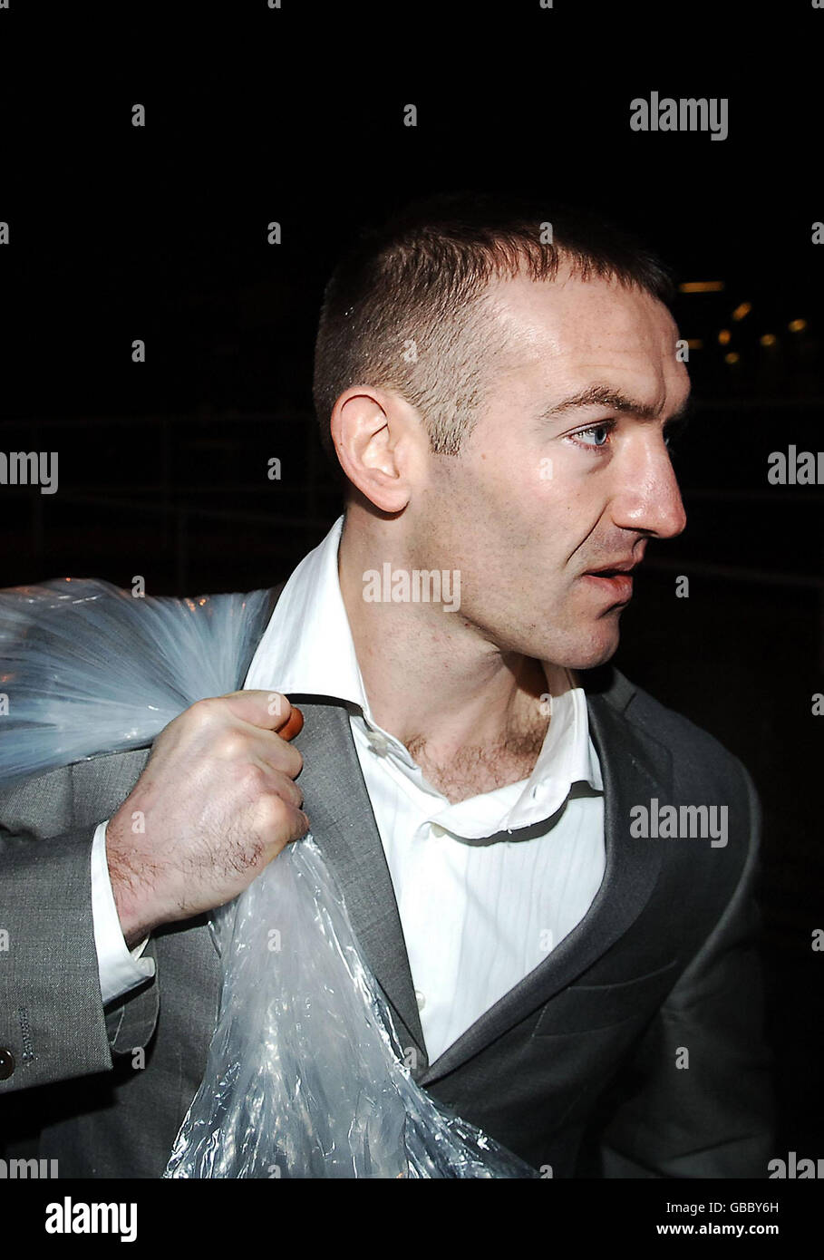 Former world boxing champion Scott Harrison leaves Barlinnie Prison in ...